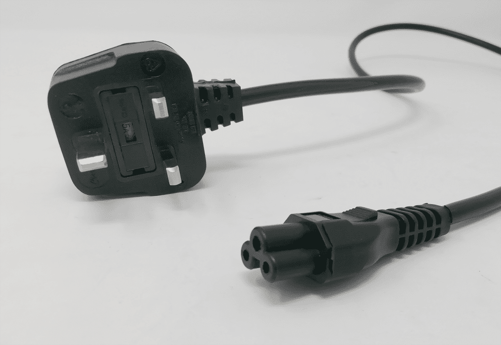 UK Moulded Plug – BS1363/A, Type G, Mains Plug | Clarke Cable